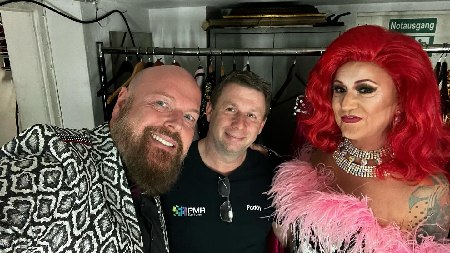 Travestierevue Chapeau Claque - Travestierevue Chapeau Claque Travestie aus Baden